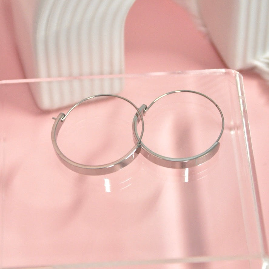 Tabitha hoop - Silver – Hello Myrrh